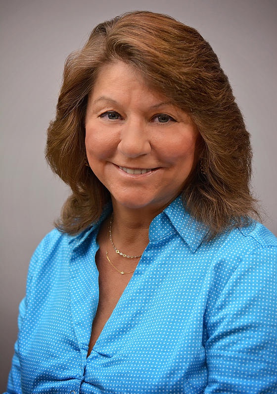 About me: Education and Experience - Dr. Carolyn Becker Therapy